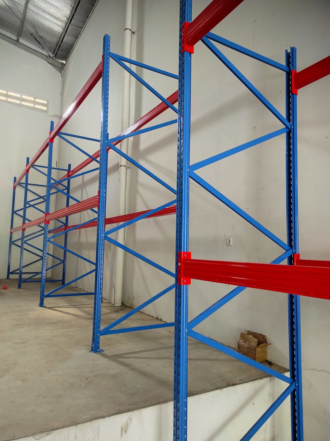 RAK GUDANG HEAVY DUTY RR-1000 – RAK BESI GUDANG UKURAN BESAR